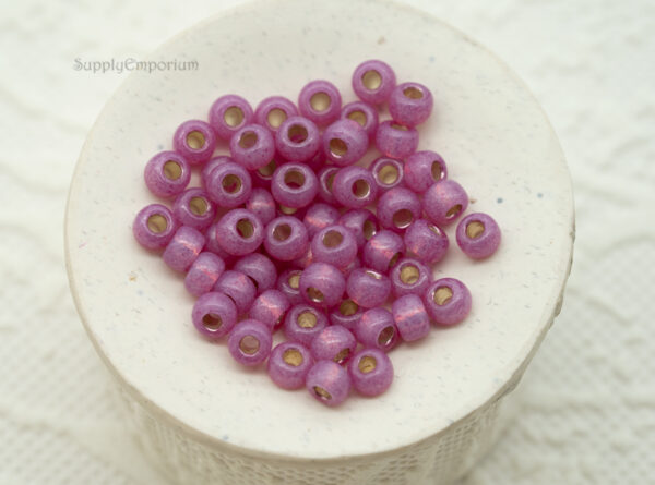 6/0 Miyuki Seed Beads - Duracoat Silver Lined Dyed Lilac, 6-4246 (15 Grams)